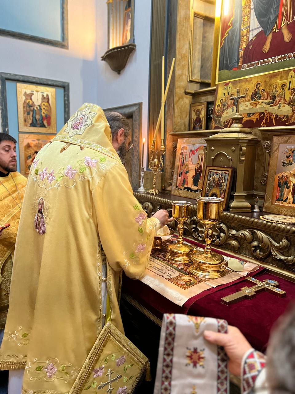 Liturgia de São João Crisóstomo - texto integral - ORTODOXIA EM PORTUGAL